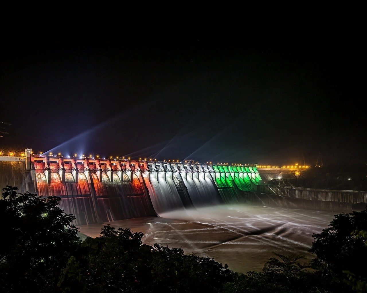 Discover Statue of Unity: 1 Night / 2 Days package from Vadodara